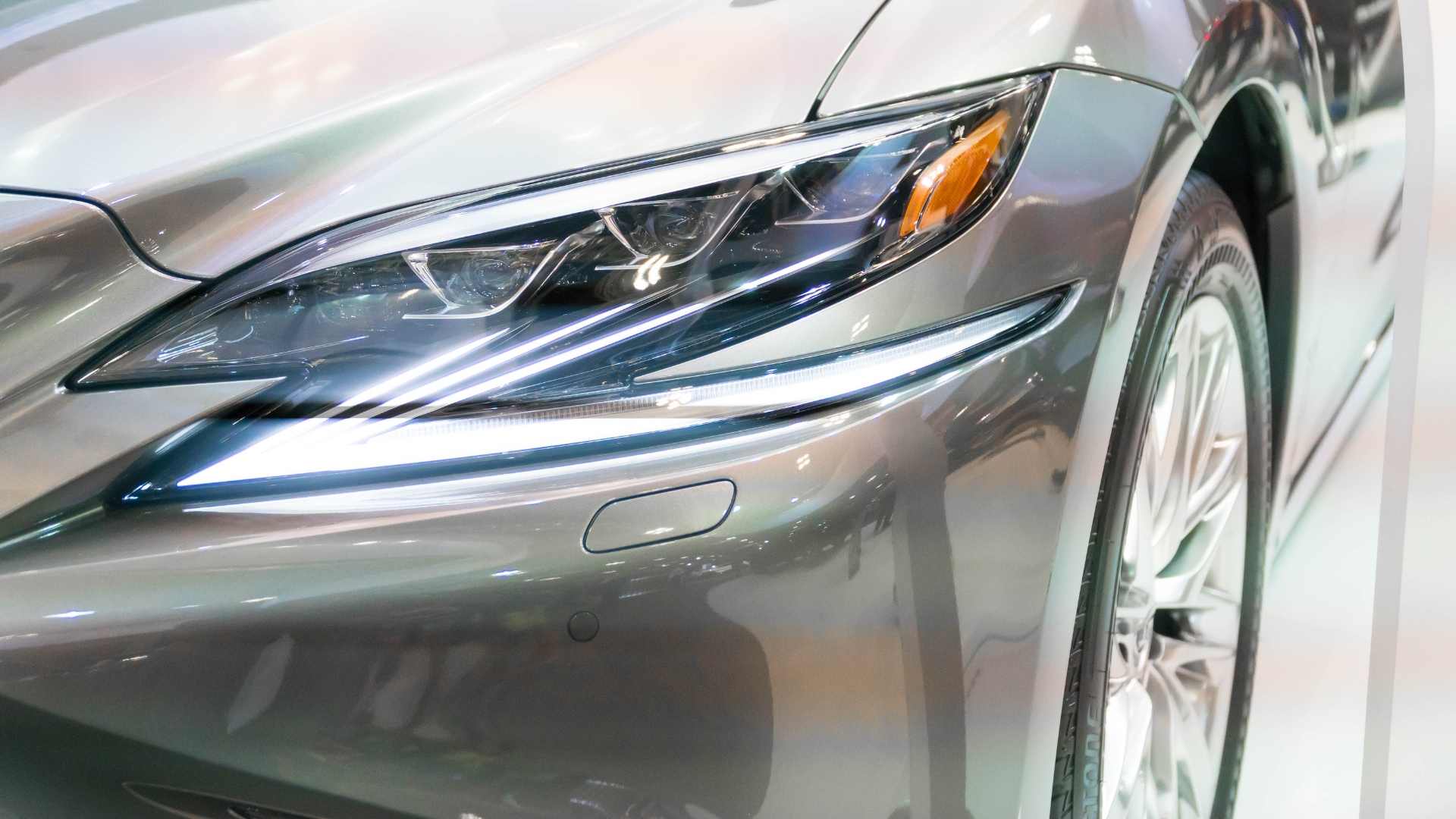 Nebula Gray vs. Atomic Silver Lexus - Vehicle Trooper